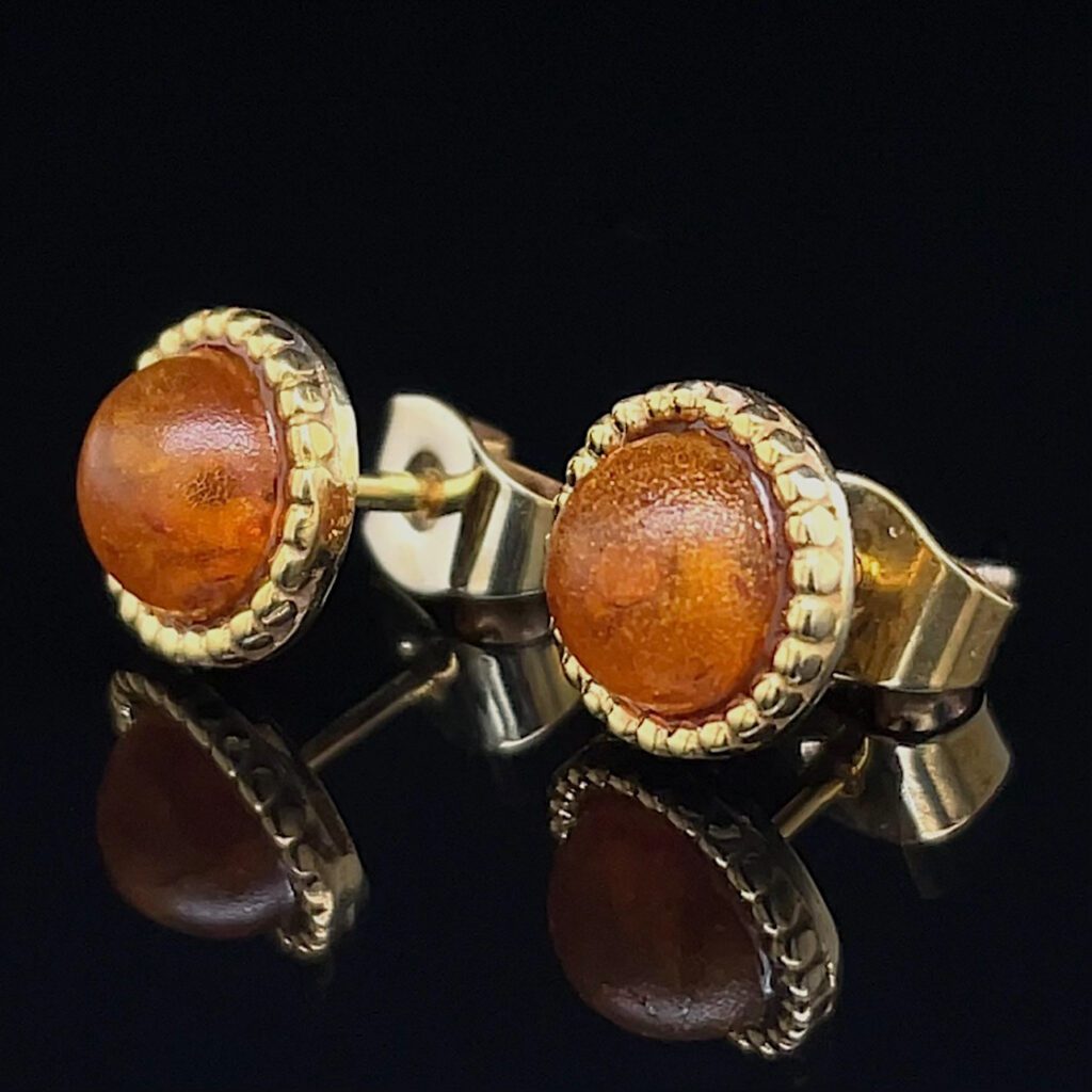 Estate 8k Amber Stud Earrings | Olympic Jewelry - Open For Walk-ins